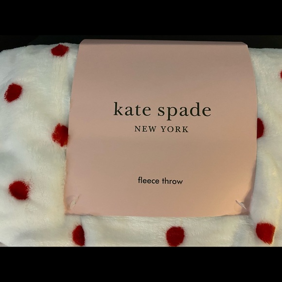 kate spade | Bedding | Kate Spade New York Fleece Throw White With Red ...